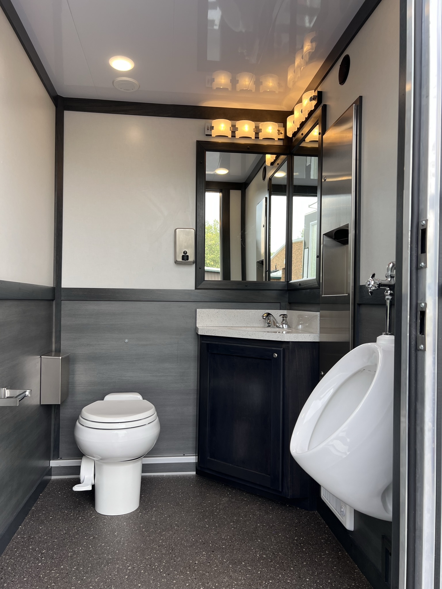 Used Restroom Trailers For Sale - Ameri-Can